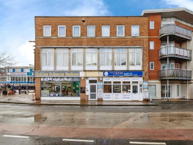 2 bedroom flat for sale