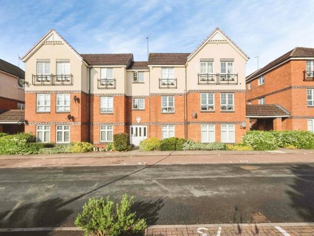 2 bedroom flat for sale