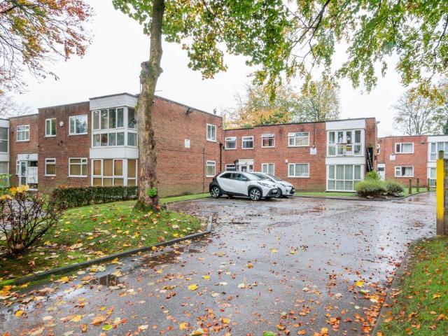 2 bedroom flat for sale