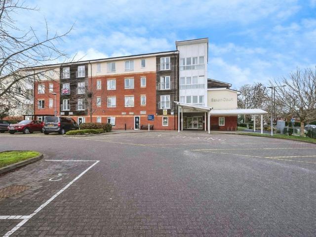 2 bedroom flat for sale
