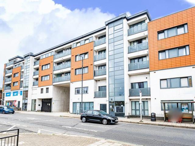 2 bedroom flat for sale