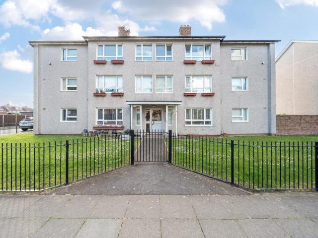 2 bedroom flat for sale