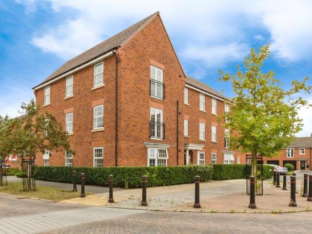 2 bedroom flat for sale