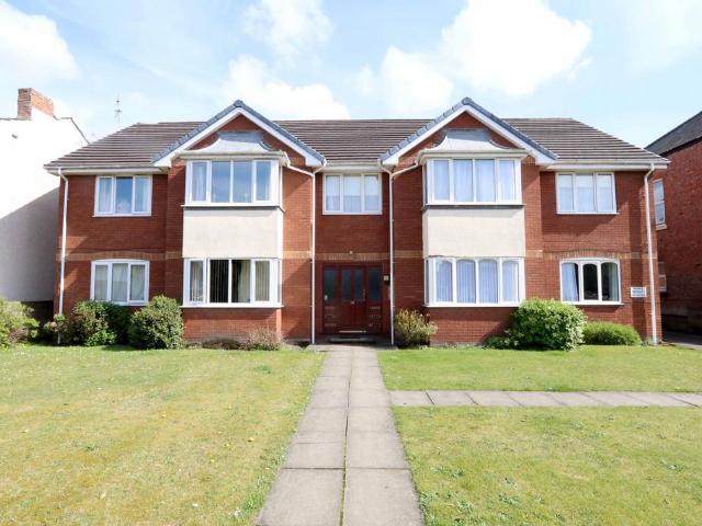 2 bedroom flat for sale