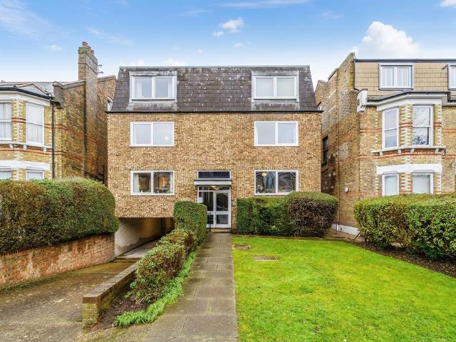 2 bedroom flat for sale
