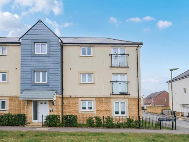 2 bedroom flat for sale