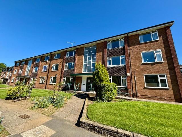 2 bedroom flat for sale
