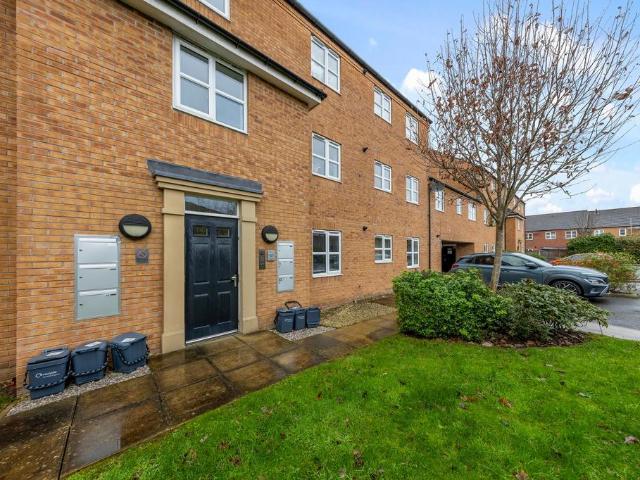 2 bedroom flat for sale