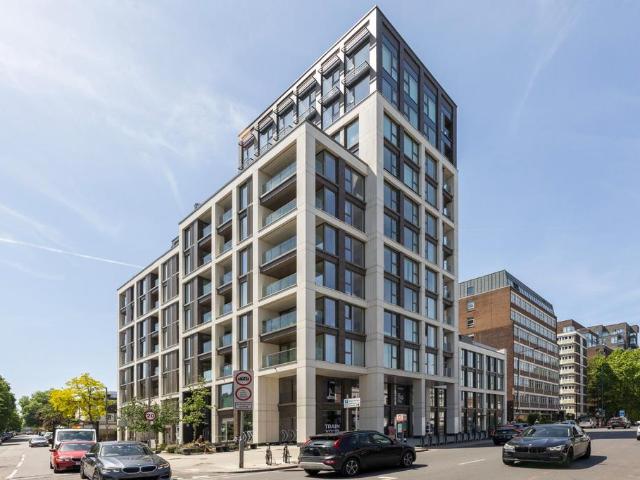 2 bedroom flat for sale