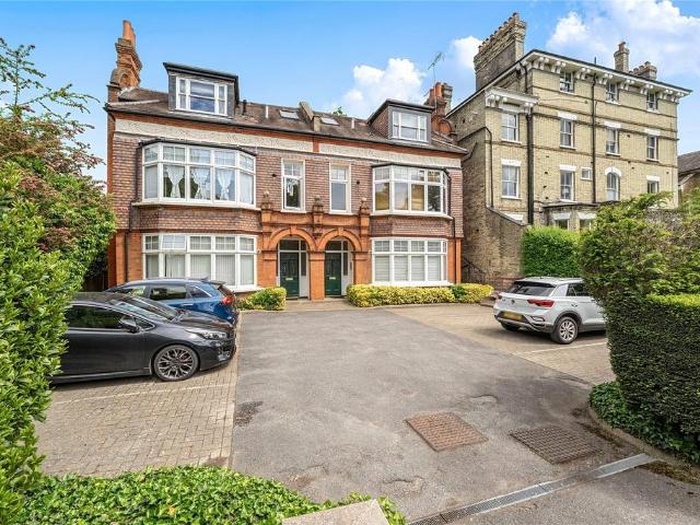 2 bedroom flat for sale