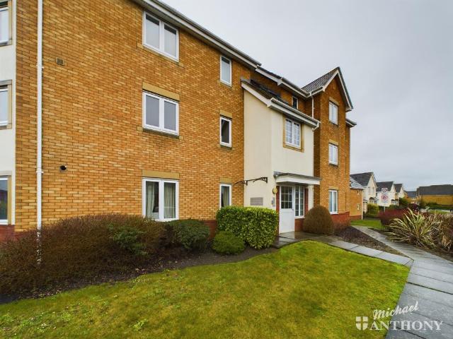 2 bedroom flat for sale