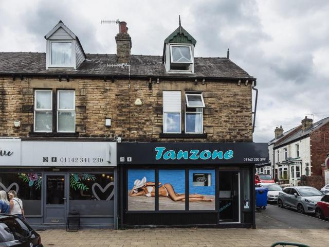 2 bedroom flat for sale