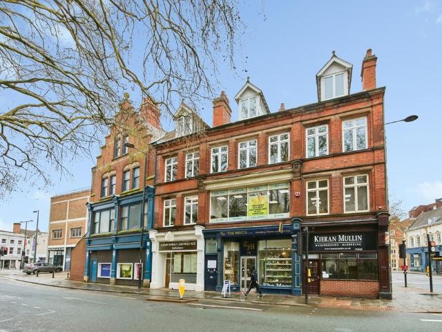 2 bedroom flat for sale