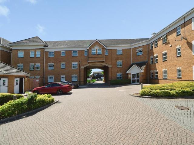2 bedroom flat for sale