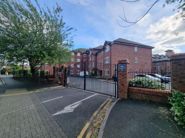 2 bedroom flat for sale