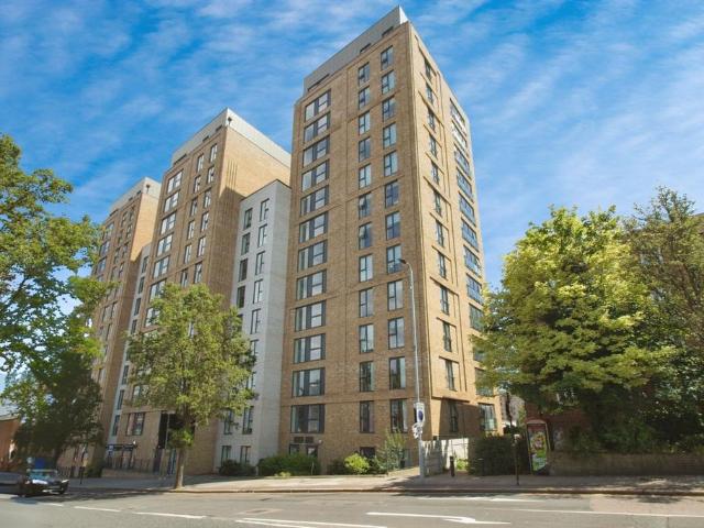 2 bedroom flat for sale