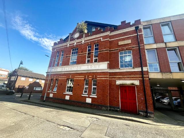 2 bedroom flat for sale