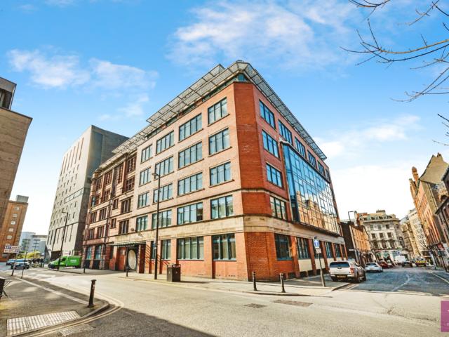 2 bedroom flat for sale