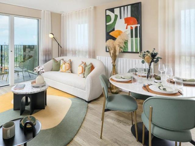 2 bedroom flat for sale