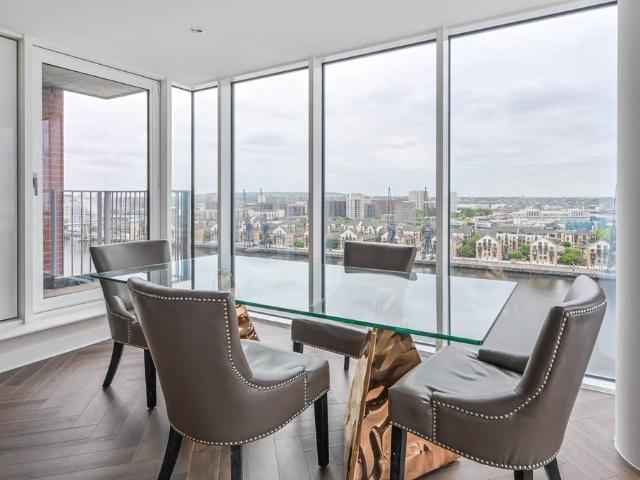 2 bedroom flat for sale