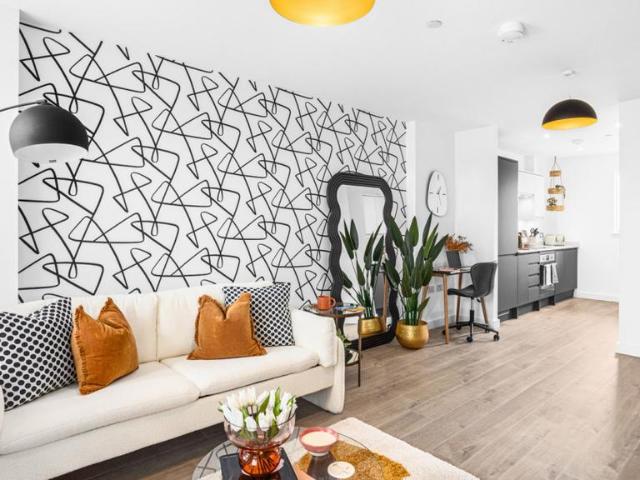 2 bedroom flat for sale