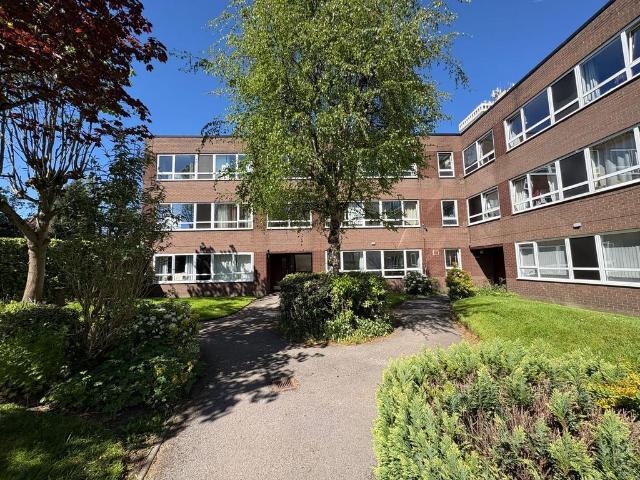 2 bedroom flat for sale