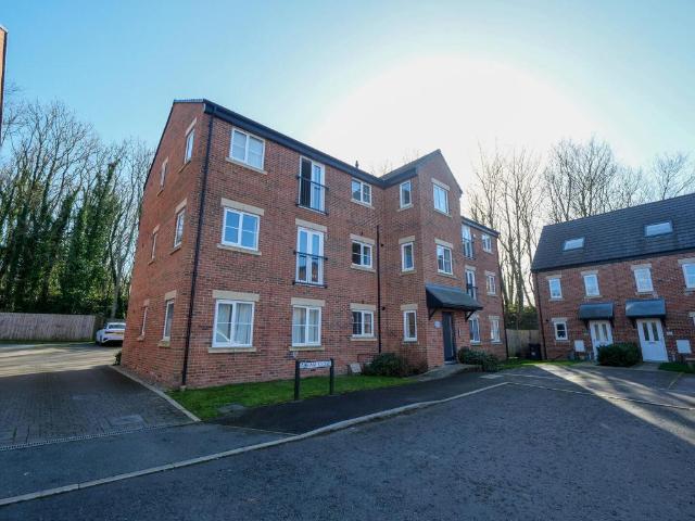 2 bedroom flat for sale