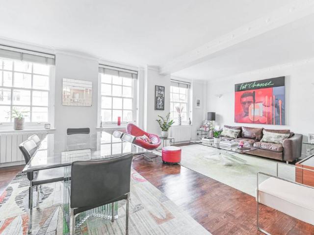2 bedroom flat for sale