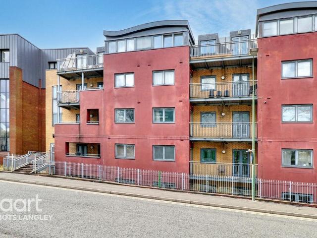 2 bedroom flat for sale