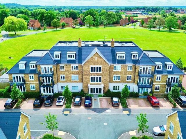 2 bedroom flat for sale