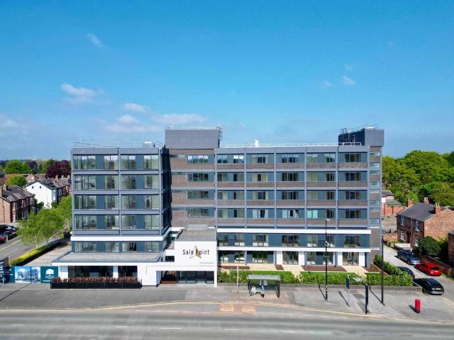 2 bedroom flat for sale