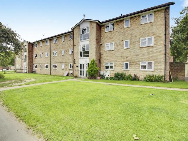 2 bedroom flat for sale