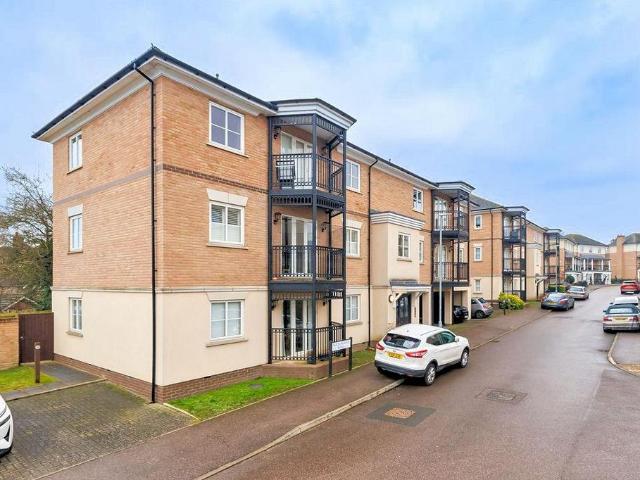 2 bedroom flat for sale