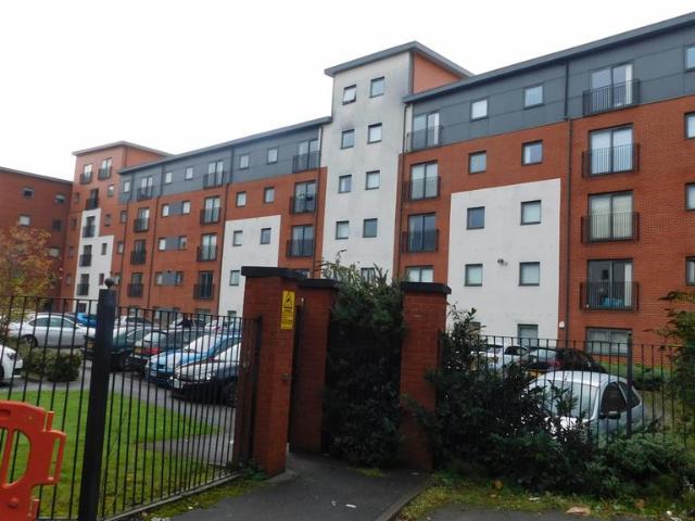 2 bedroom flat for sale