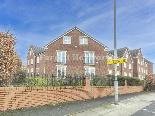 2 bedroom flat for sale