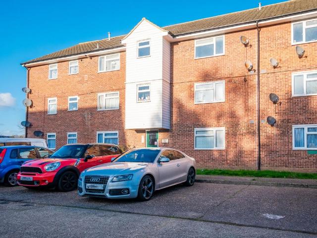 2 bedroom flat for sale