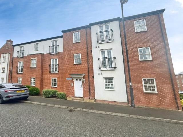 2 bedroom flat for sale