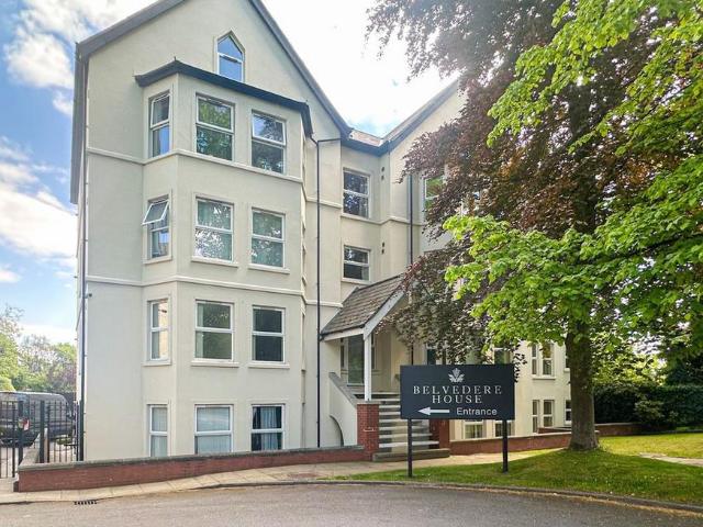 2 bedroom flat for sale