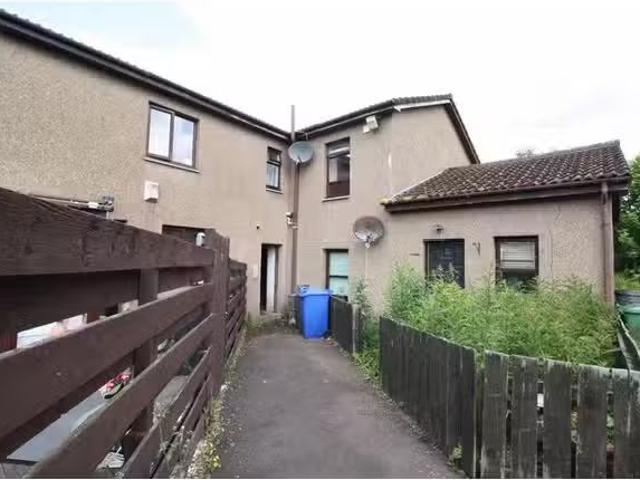 2 bedroom flat for sale, 32 Earls Court, Alloa, Clackmannanshi.