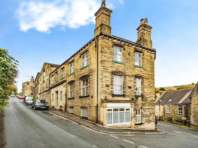 2 bedroom flat for sale