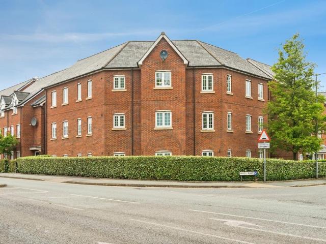 2 bedroom flat for sale