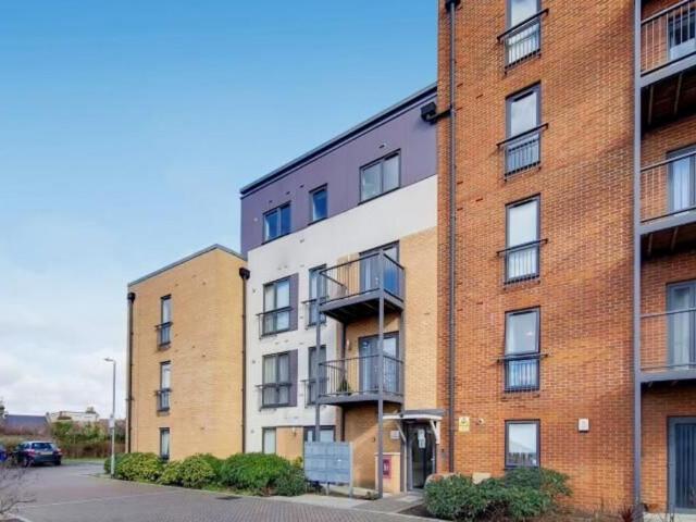 2 bedroom flat for sale