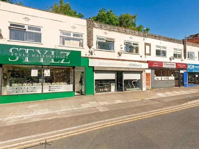 2 bedroom flat for sale