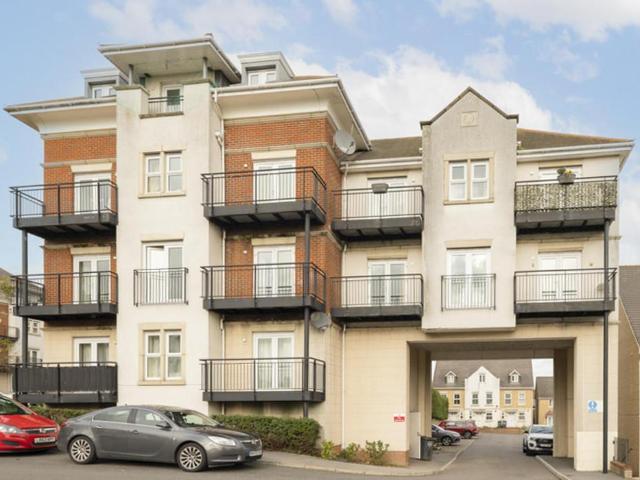2 bedroom flat for sale