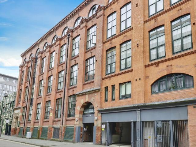 2 bedroom flat for sale