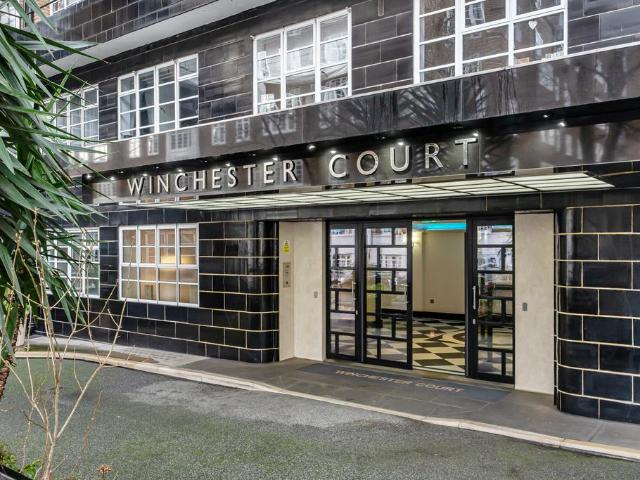 2 bedroom flat for sale