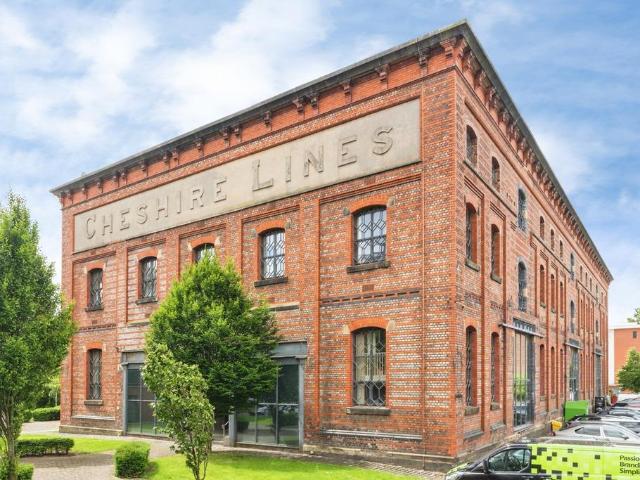 2 bedroom flat for sale
