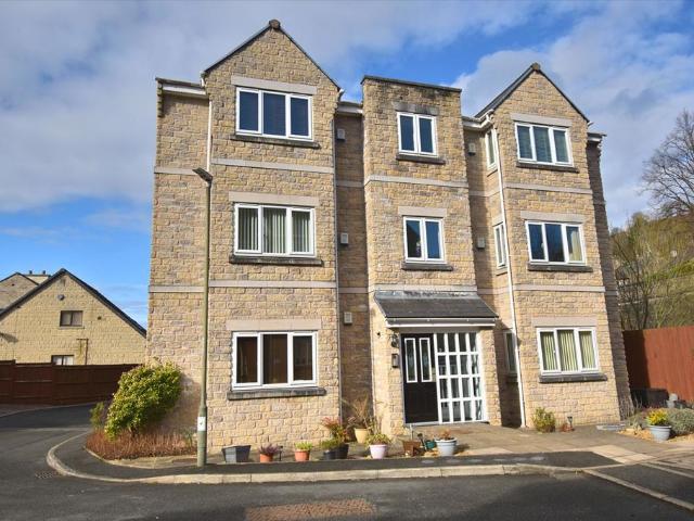 2 bedroom flat for sale