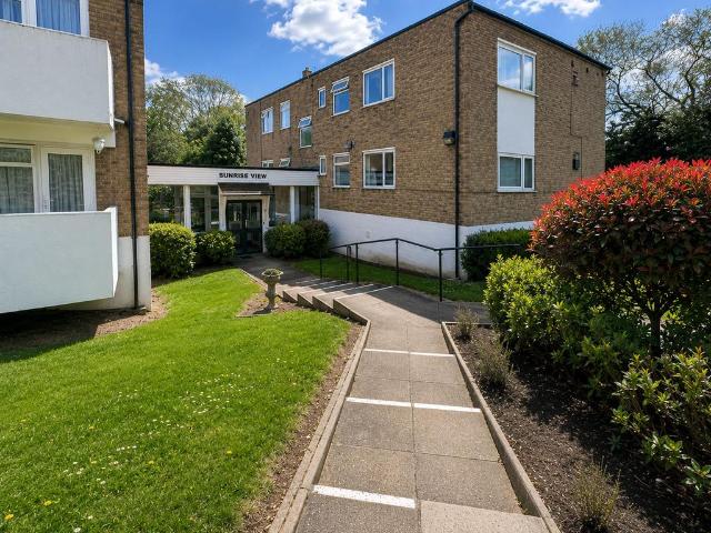 2 bedroom flat for sale