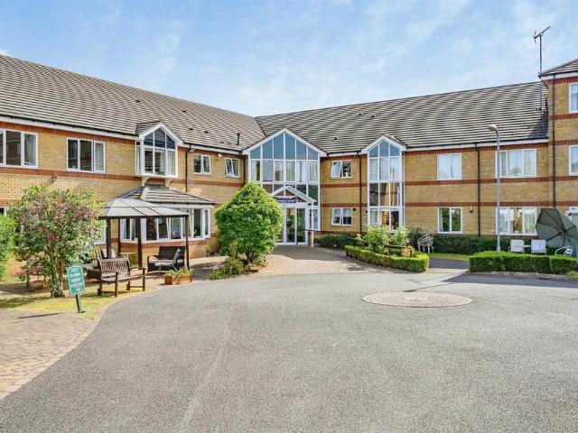 2 bedroom flat for sale